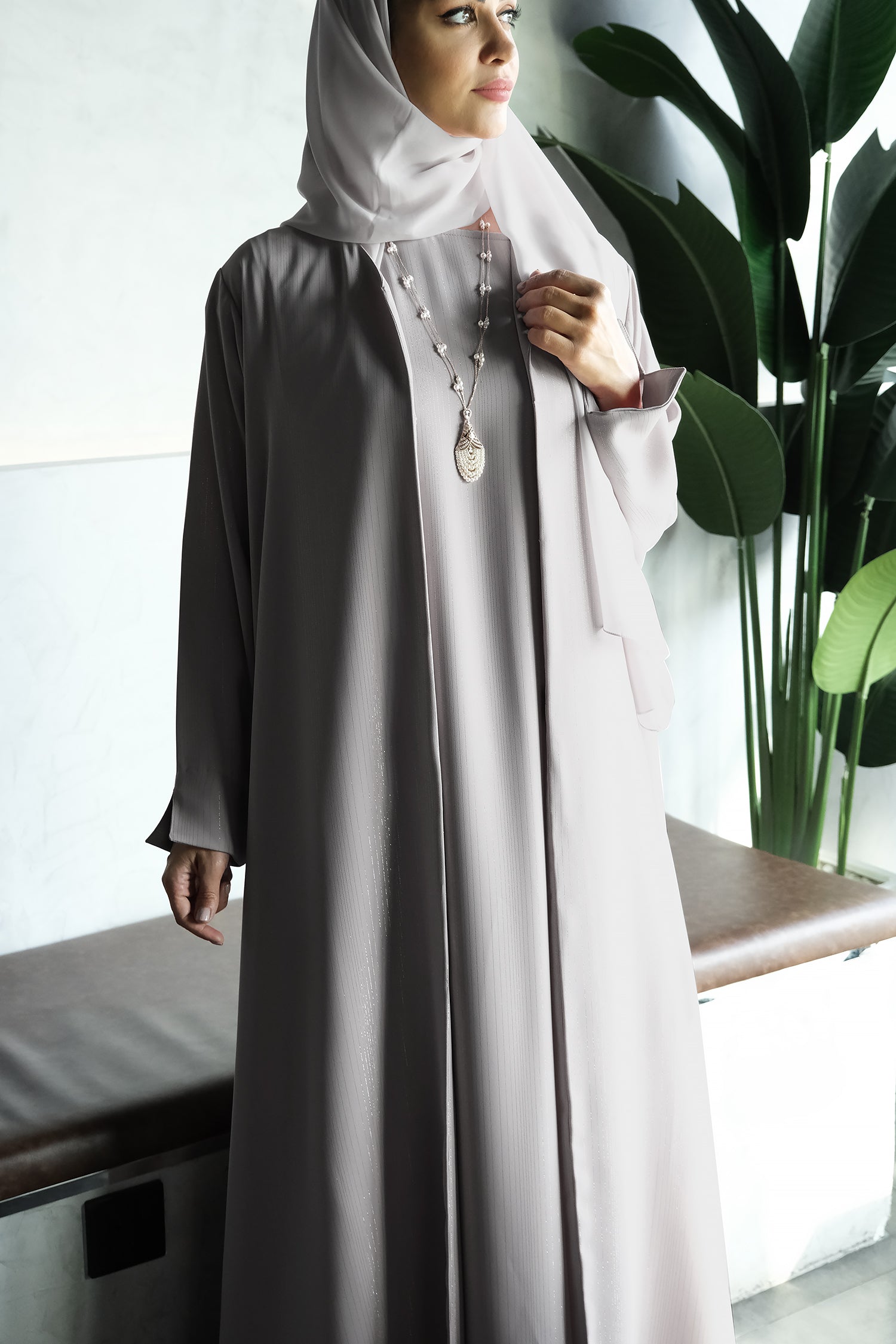 Basic Abaya - Light Grey – Ombré